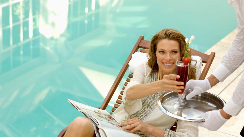 Sandals and Beaches Tipping - Dreams and Destinations Travel